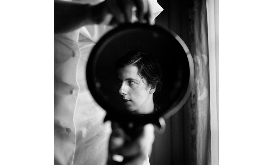 Retrospettiva su Vivian Maier | Women In Motion | Kering